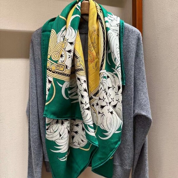 에르메스 Hermès 디자인 감각 양면 빈티지 스카프 140*140cm - 위핑