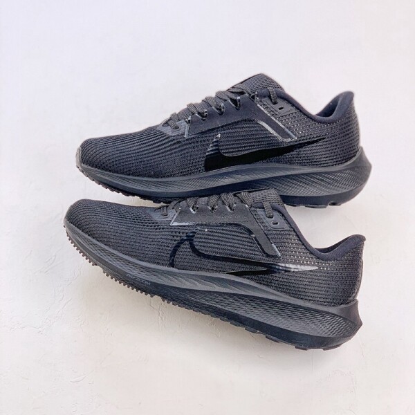 나이키 NIKE 페가수스 40 남성 로드 러닝화 DV3853-002 - 위핑