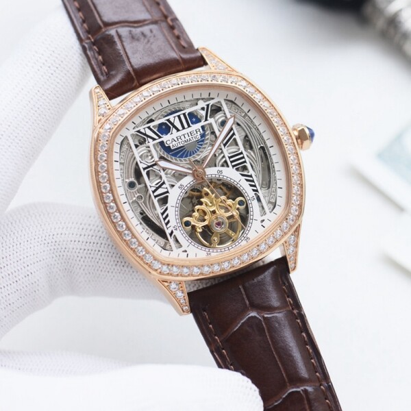 까르띠에 Cartier 빈티지한 디자인과 세련된 매치의 남성용 기계식 44*12mm - 위핑