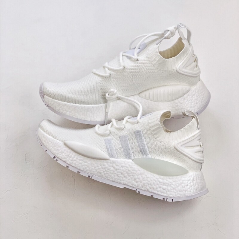 아디다스 Adidas 오리지널 NMD V3 부스트 캐주얼 러닝화 남여 공용 IE5465 - 위핑