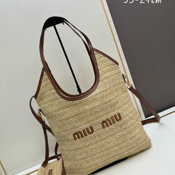 미우미우 MIU MIU 패션 밀짚백 여성 트래블백 숄더백 33x37x29cm - 위핑
