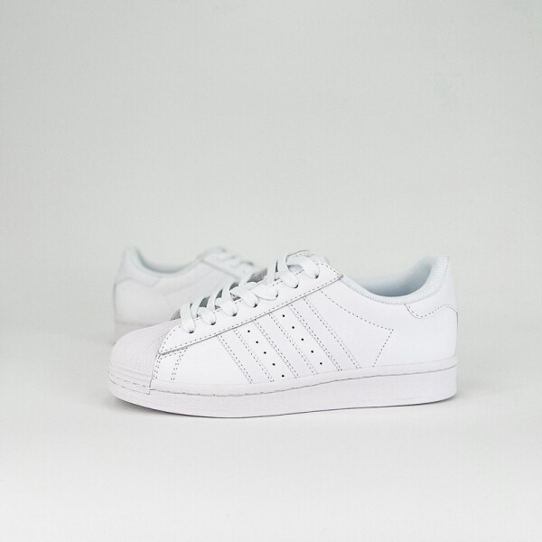 아디다스 Adidas 모던 클래식 자개 통굽 슬립온 남여공용 EG4960 - 위핑