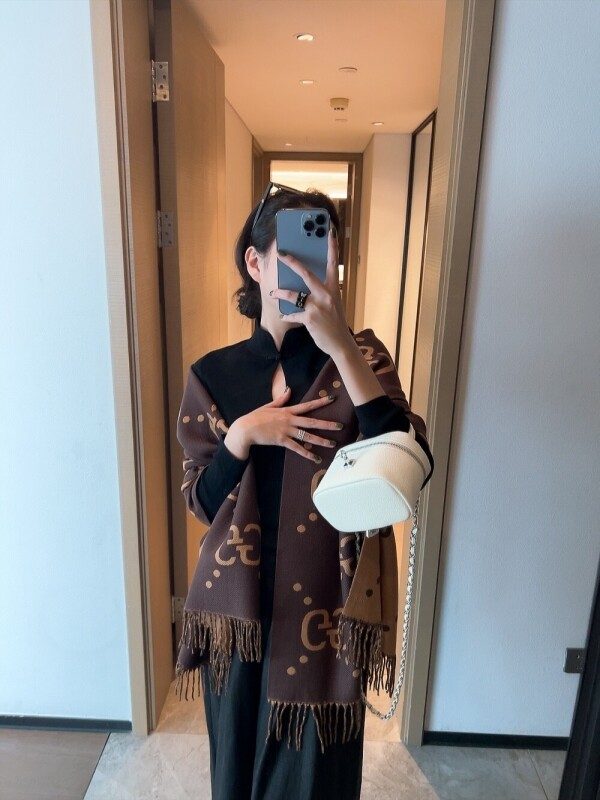 구찌 GUCCI 모던 클래식 빈티지 디자인 스카프 - 위핑