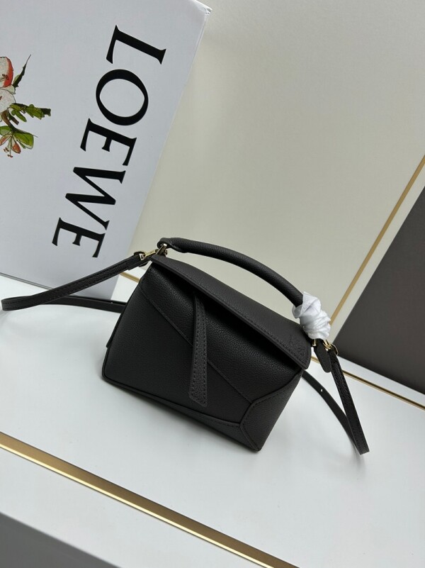 로에베 LOEWE MINI PUZZLE EDGE 클래식 기하학 숄더 토트백 18*8*12.5cm - 위핑