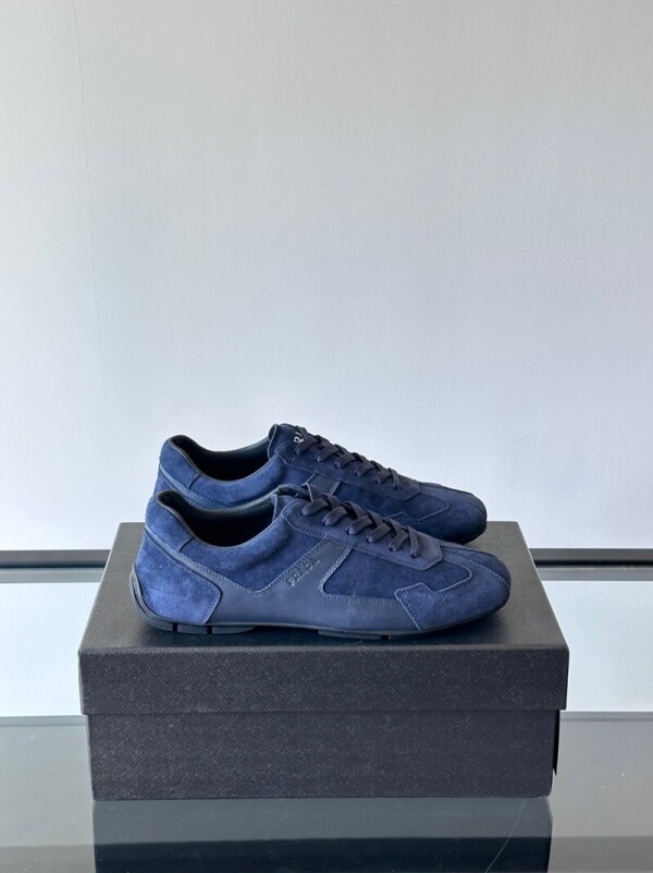 프라다 PRADA 영문 로고 커플 덕훈화 - 위핑